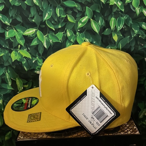 City Hunter Cap | Accessories | Yellow And White Ny Fitted Hat | Poshmark